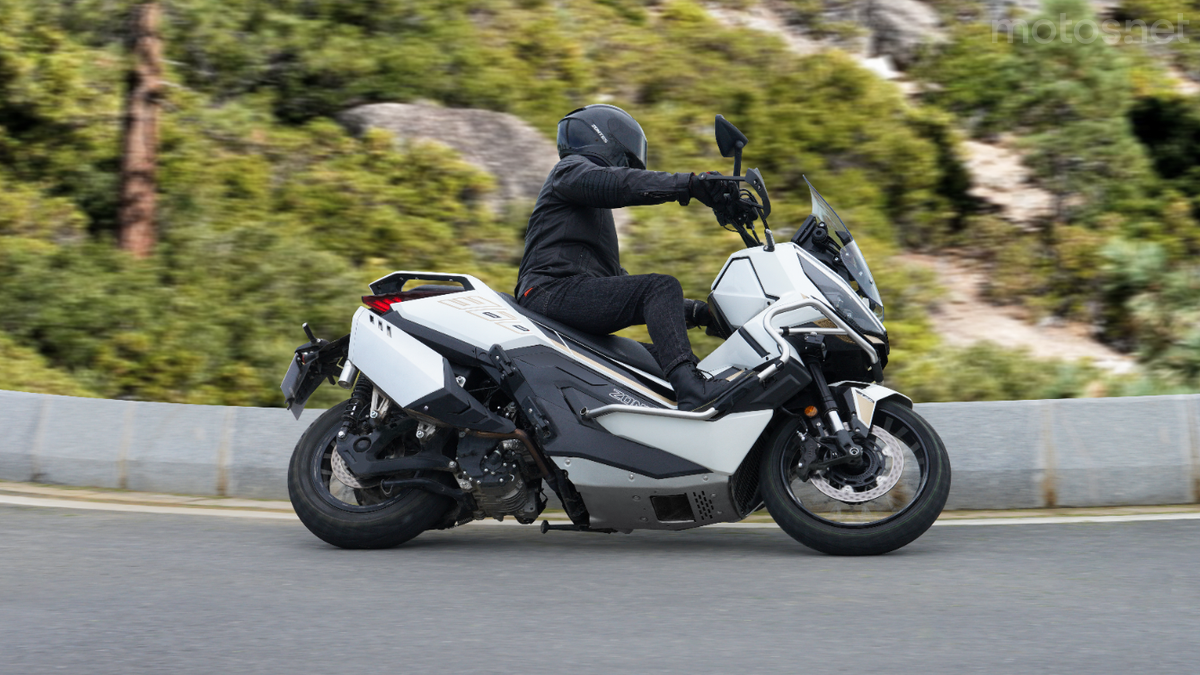 Presentado el nuevo Zontes 368 G 2025 | Noticias motos.net