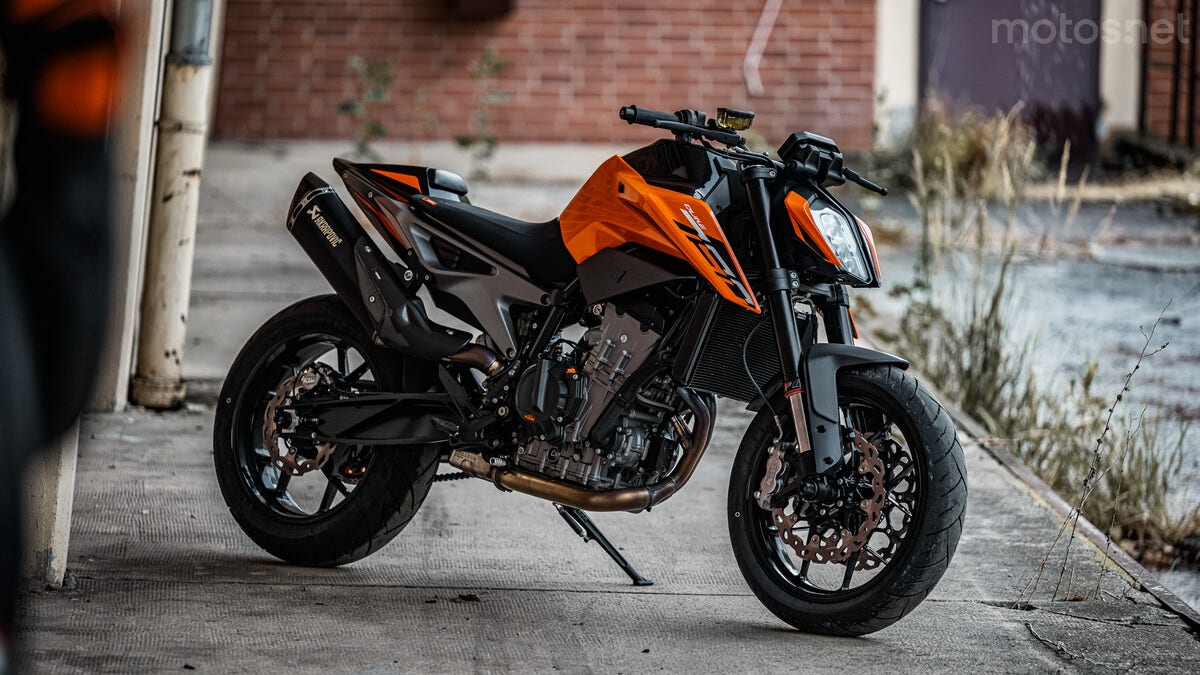 La KTM 790 DUKE continúa su asalto a las leyes de la física | Noticias ...