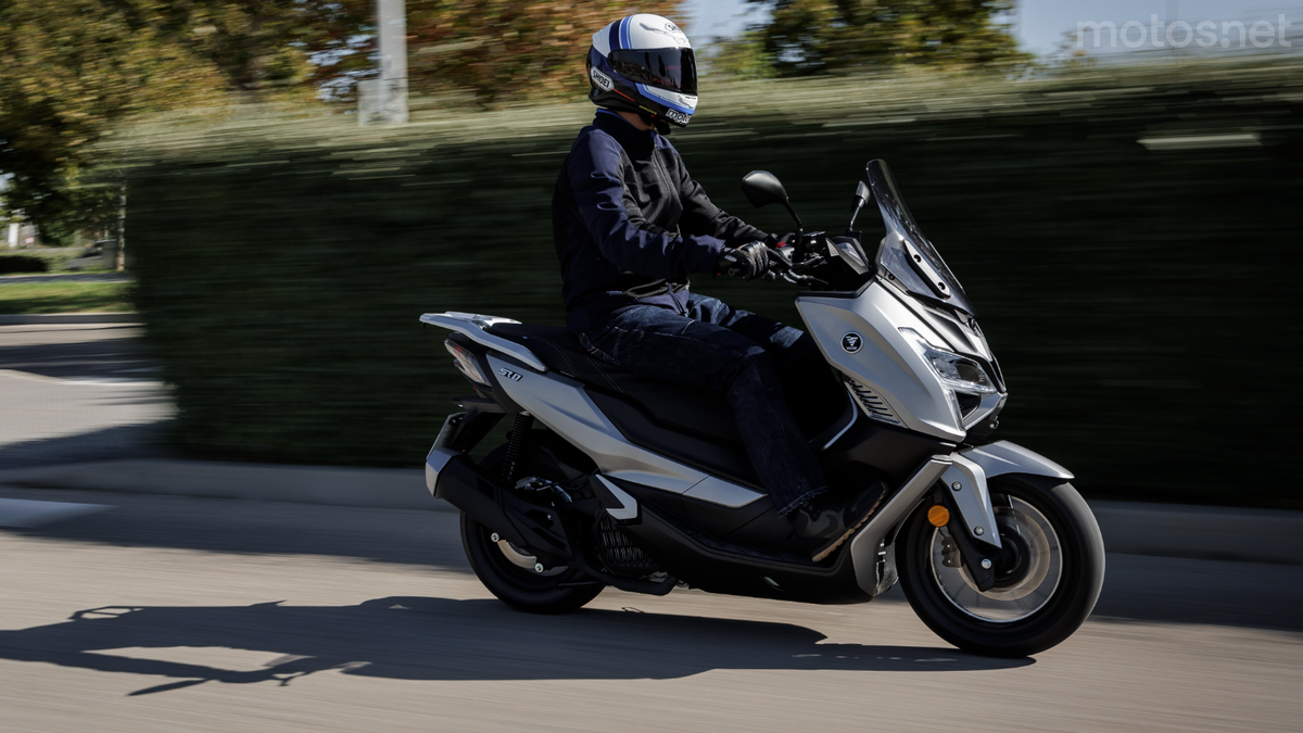 Probamos el nuevo Voge SR1 125 un scooter por menos de 3.000 ...