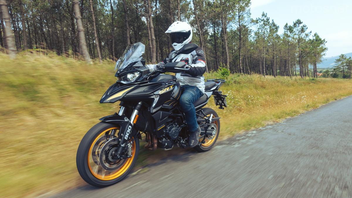 QJ Motor SRT 900 SX / S 2026 | Noticias motos.net