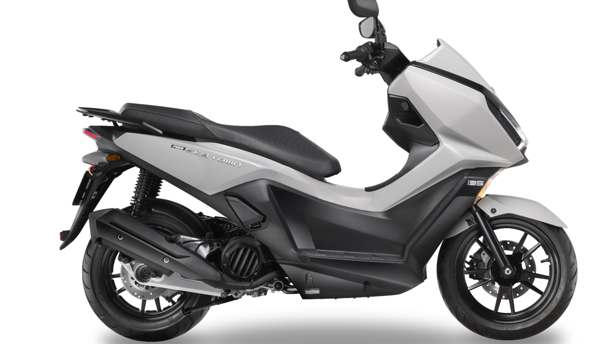 No subimos en el nuevo KYMCO Sky Town 125 ABS en primicia | Noticias motos.net