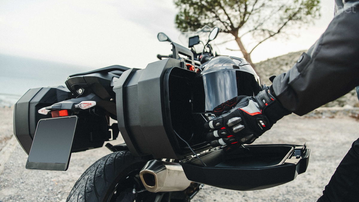 Nueva maleta Shad SHAD SH38X con función expansible | Noticias motos.net