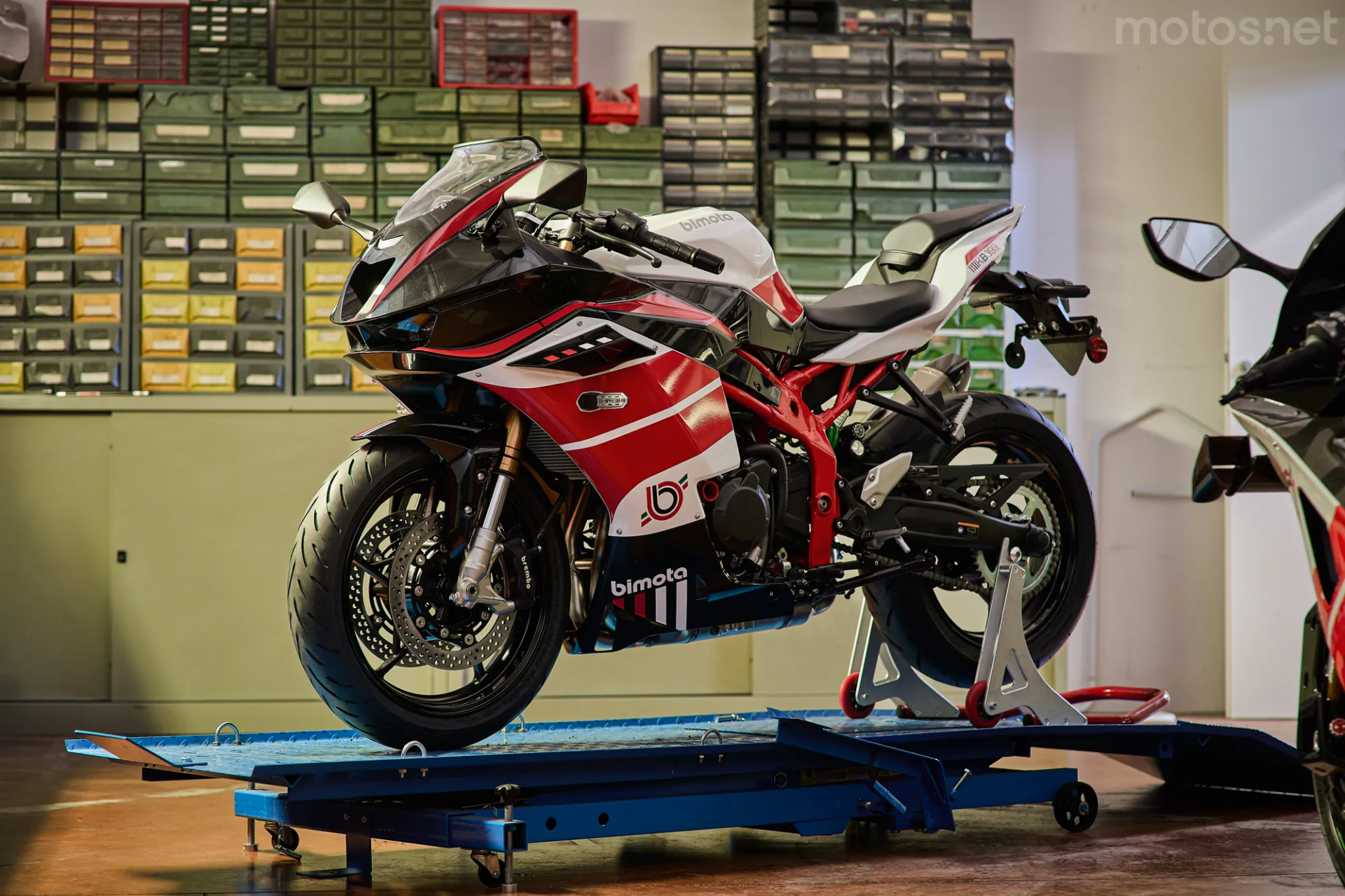 Bimota KB399: esencia y elegancia deportiva italiana | Noticias motos.net